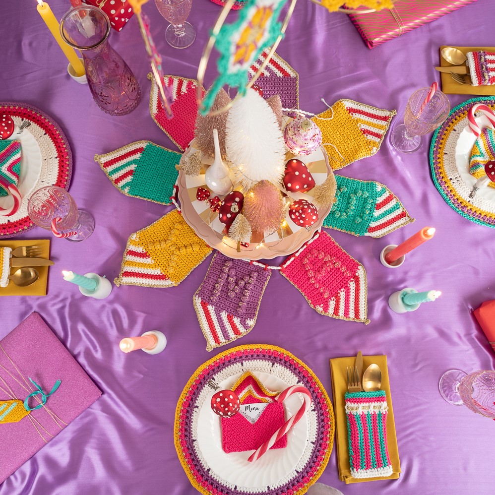 A4 PDF Colorful Christmas Pattern Bundle Yarn and Colors