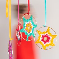 Colorful Christmas Star 034 Yarn and Colors